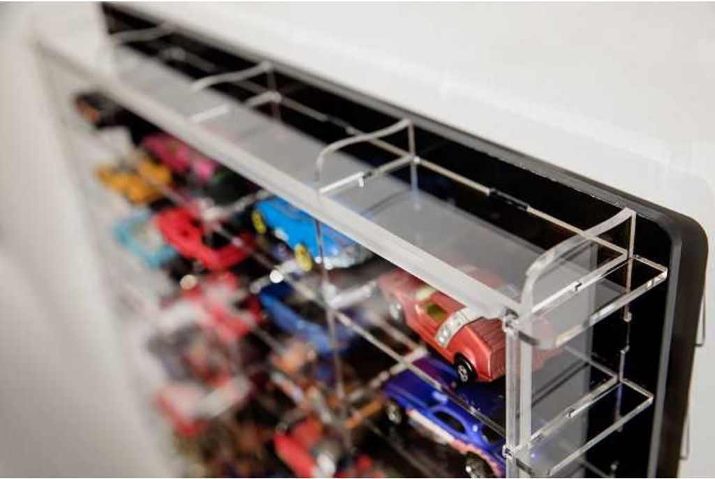 Atlantic 40113 1/64 Scale Wall Mounted Display Case for 60 Cars ...